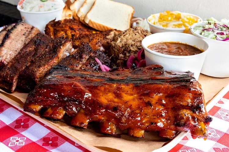 Qwil Food Guide: Best BBQ in Los Angeles - Qwil Apartments